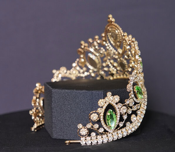 Tiara Green 2021 | NOVEDADES YADIRA LLC.