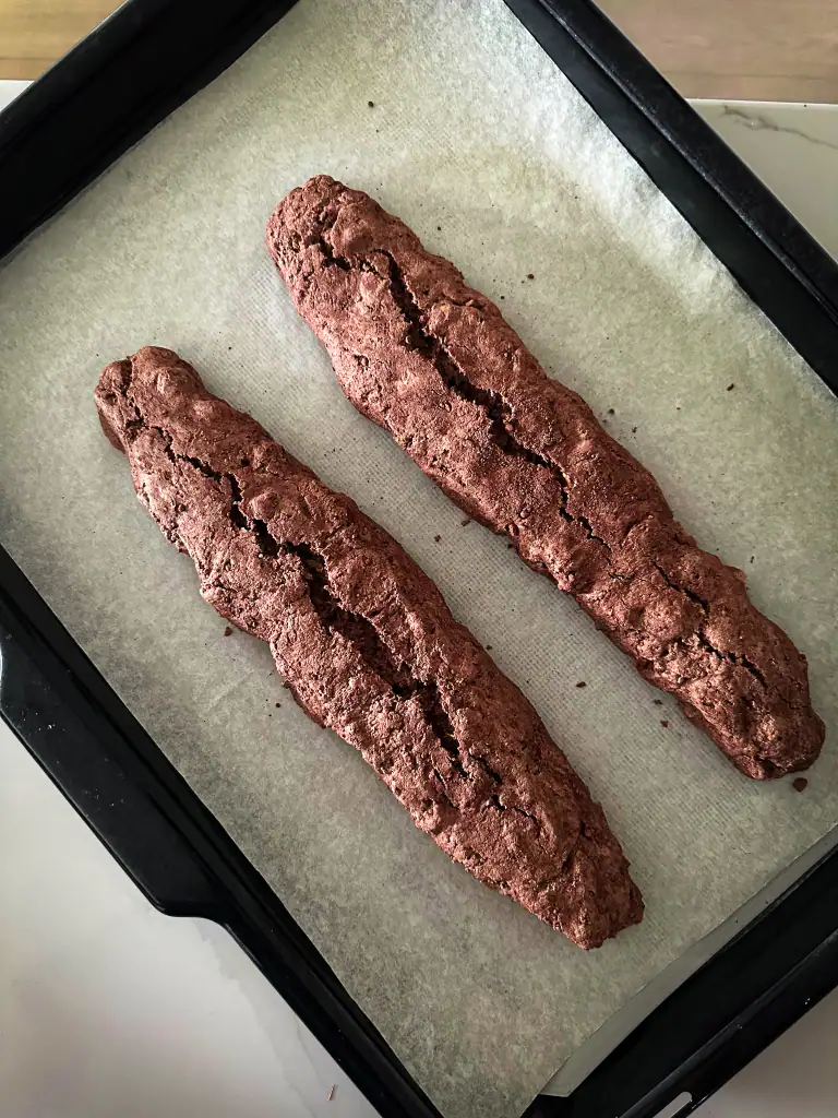 Italian Cocoa and Hazelnut Biscotti ( Cantucci Nocciole e Cacao ...