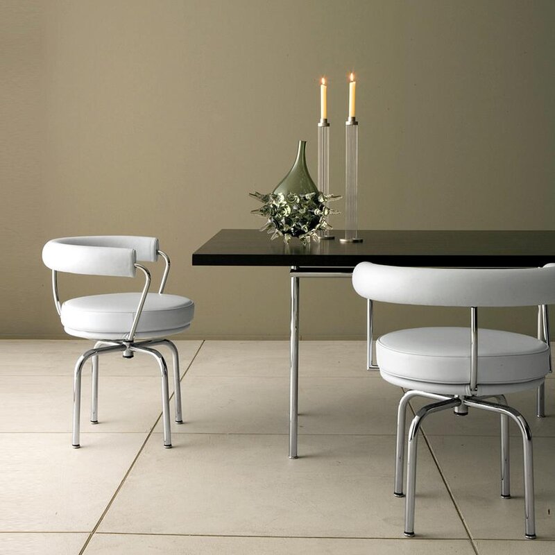 LC7 Swivel Chair - Derlook