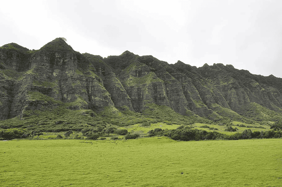 Discover the 7 Best Waterfalls in Oahu: Hiking in Paradise | MEREDITH ...