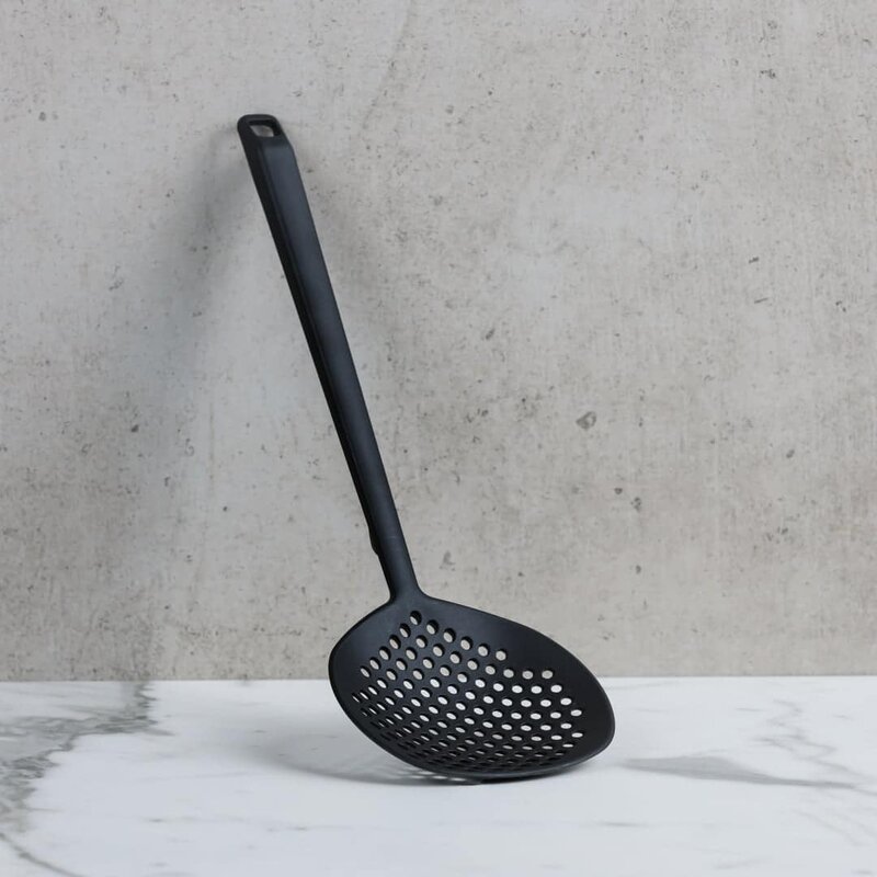 Cuisena Clever "No Mess" Skimmer | VIVE Cooking School