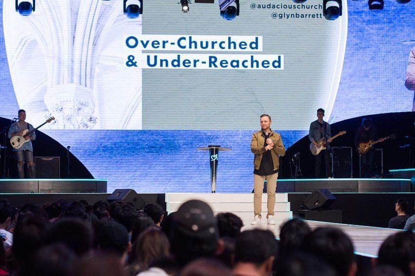 Pastor Glyn Barrett Imparting Faith And Hope In HOGC ON-AIR | HOGC Stories