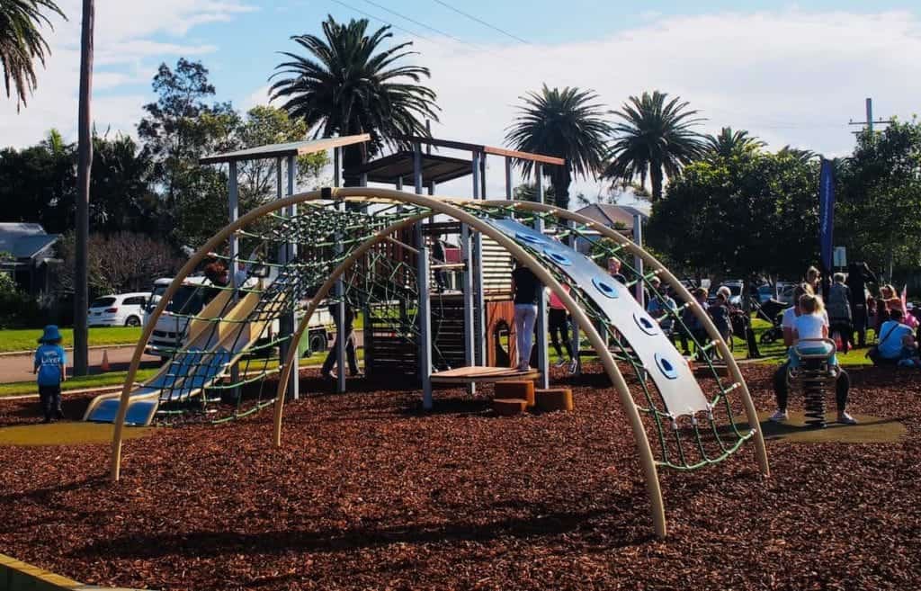 Grahame Park in Carrington: Enjoy a Small But Fun Playground - Newy ...