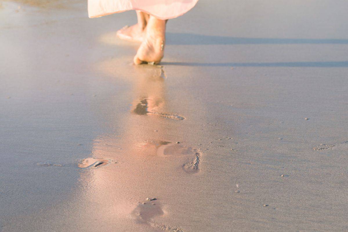 8 Steps to Find Your Direction When Your Path is Unclear - A Point of Light