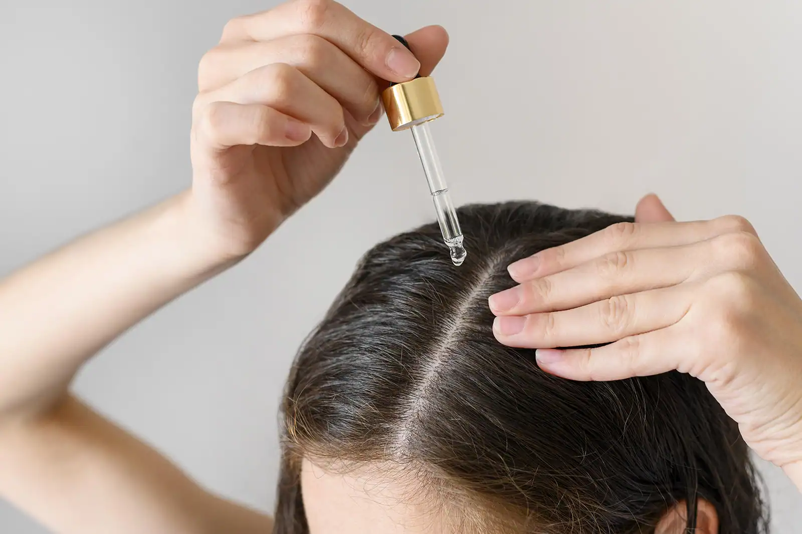 Castor Oil for Hair Growth: Expert Guide & Scientific Evidence
