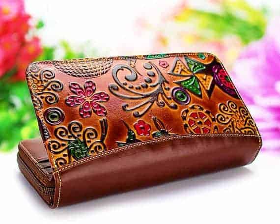 Ten Beautiful Unique Purses for Busy Moms