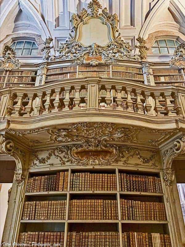 The Mafra Palace Library: An Enchanting European Treasure