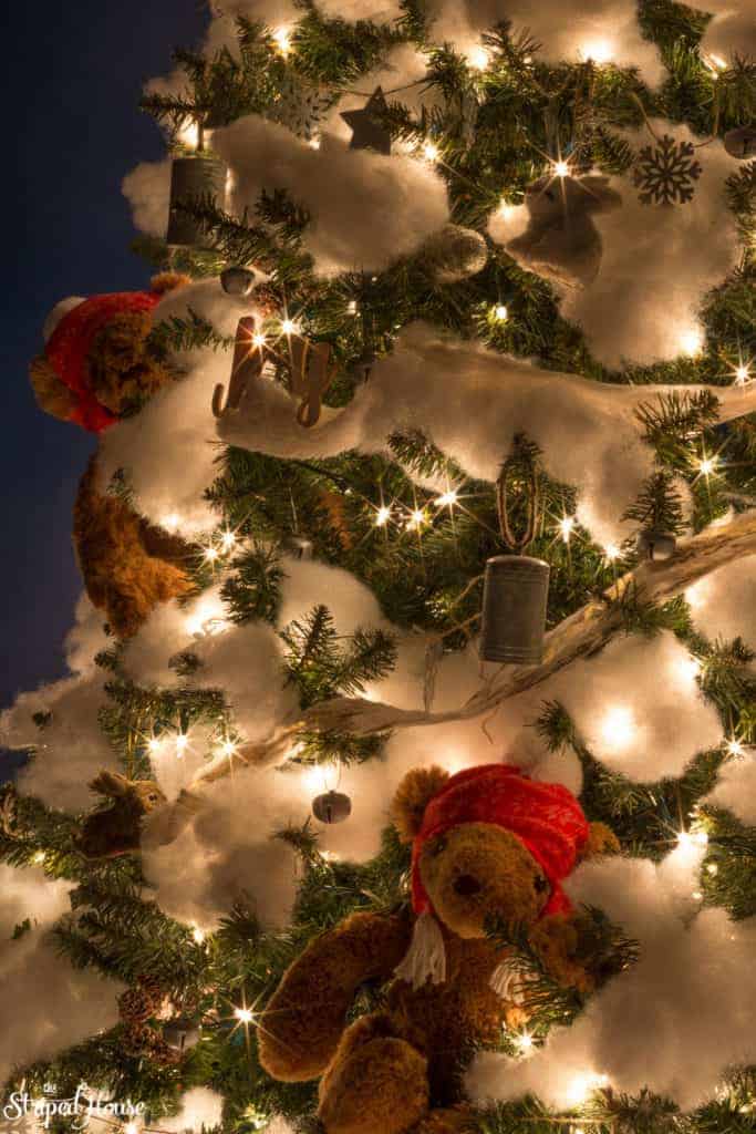 WINTER BEAR CHRISTMAS TREE