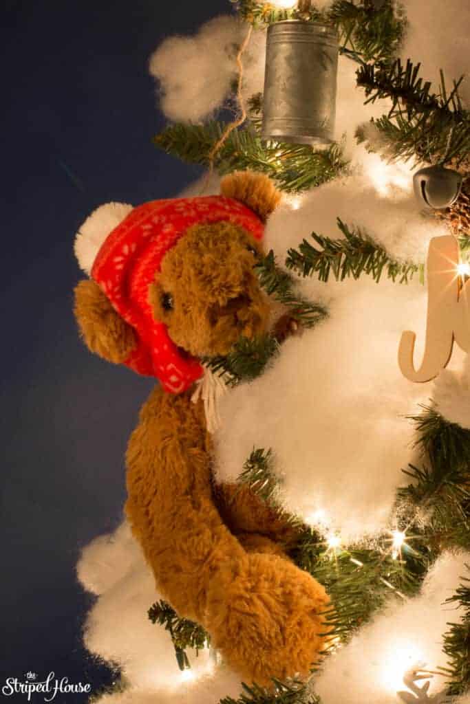 WINTER BEAR CHRISTMAS TREE