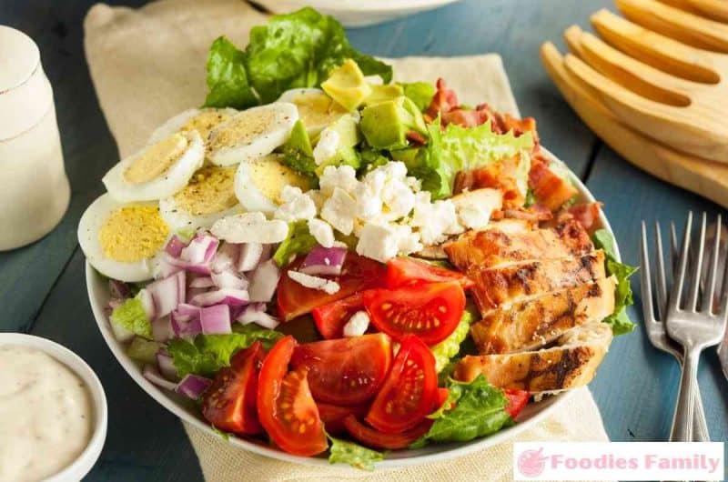 9 Easy Hearty Salad Recipes (A Must Try)