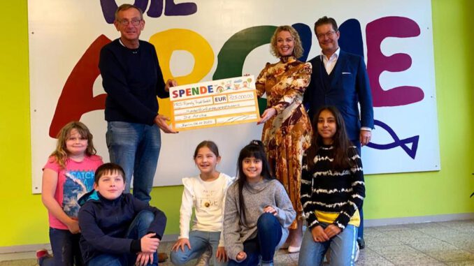 125.000€-Spende für Kinderhilfswerk Arche von Immobilienunternehmer