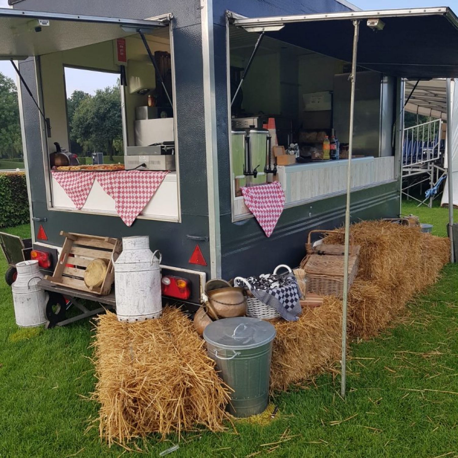 FRIETWAGEN | Poffertjes | Snackwagen | Catering | Espressokar