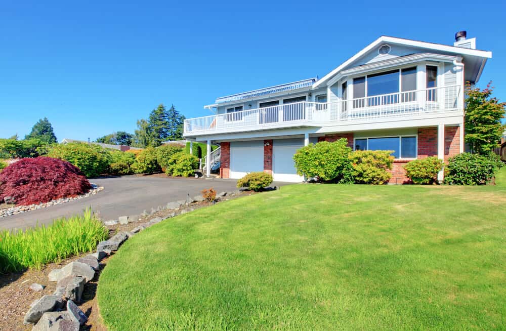 Improving The Appearance Of The Front Of Your Home In A Few Simple Steps