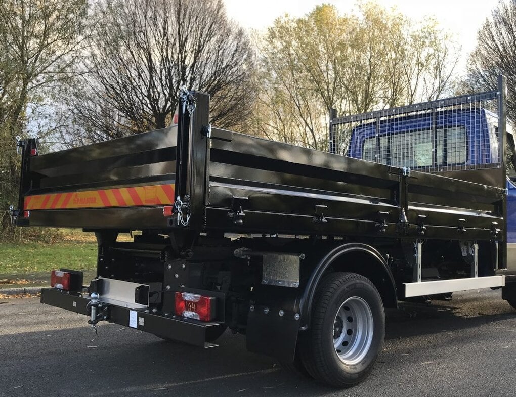 Nisssan Tippers - Tipmaster