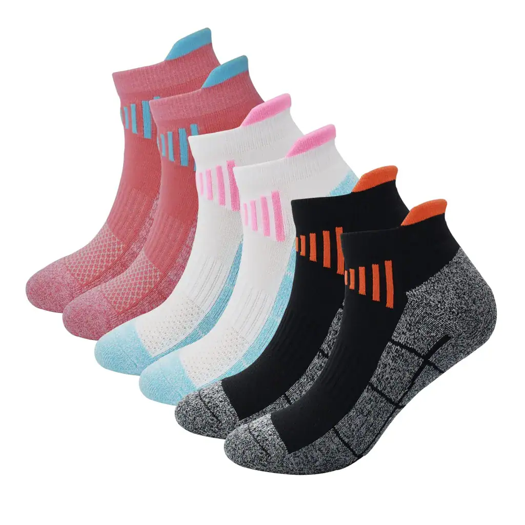 15 Best Hiking Socks To Prevent Blisters