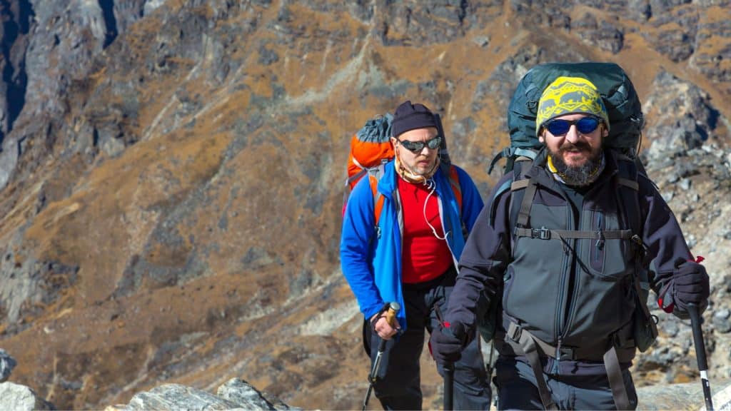 Merino wool layers: The Ultimate Guide for Hiking - The Hiking Adventure