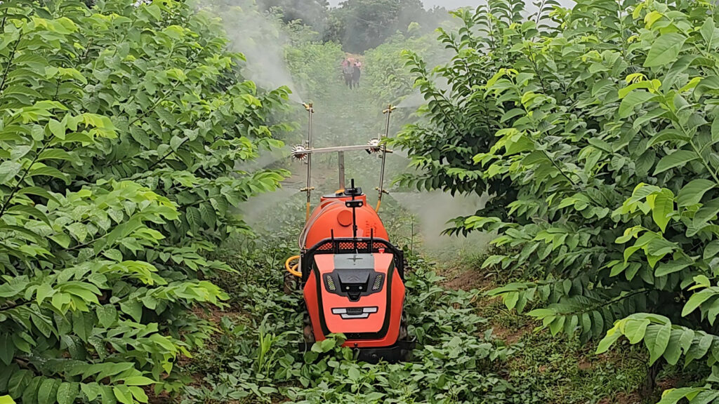 Farmrobo iMog: autonomous robot for small-scale farming