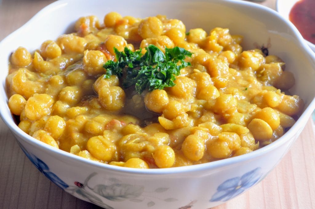 Ragda Samosa Chaat using Instant Pot - Culinary Shades