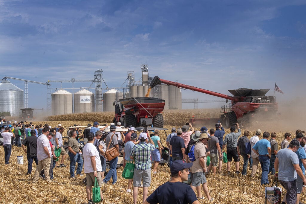 PHOTO | Large, fast, and efficient agricultural machines at Farm ...