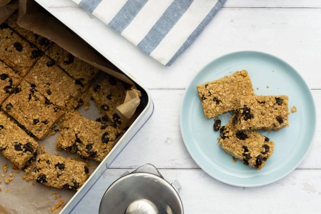 Super Easy Fruity Flapjack Recipe - Scottish Scran
