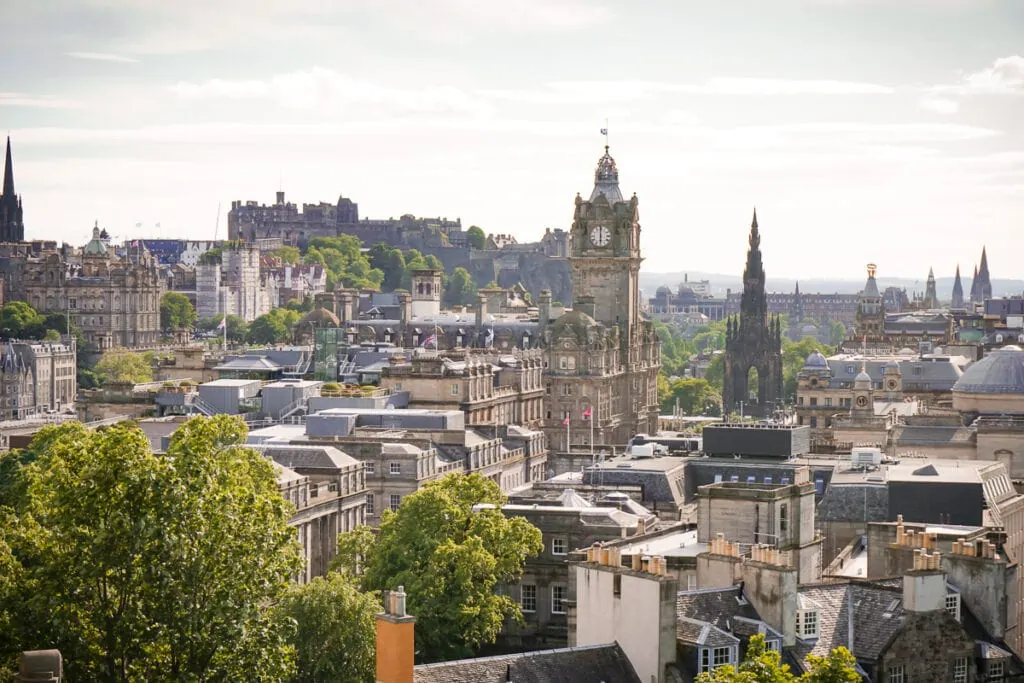 The Best Traditional Edinburgh Pubs - Scottish Scran