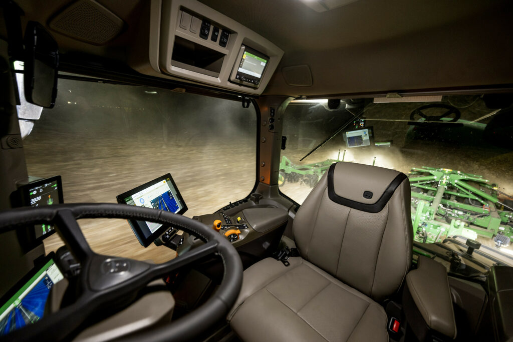 John Deere’s 9RX series: new autonomy kit enhances efficiency