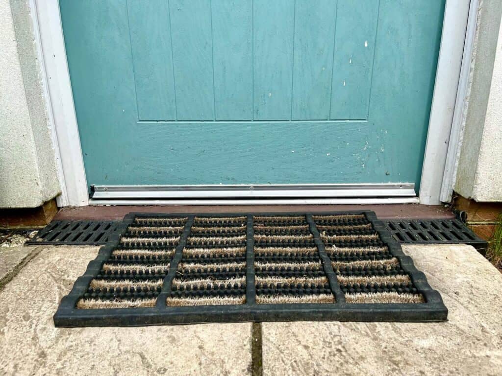 How Rubber Doormats Can Help with Allergies and Indoor Air Quality