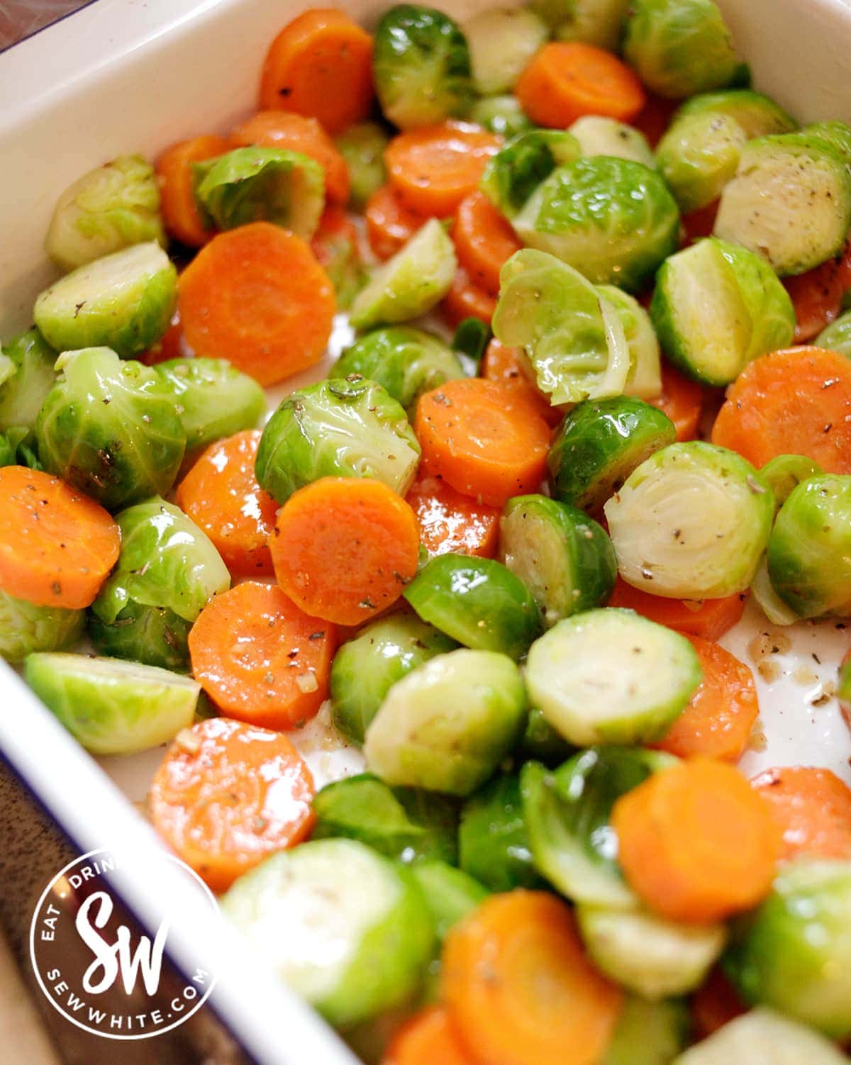 Easy Steak and Ale Pie Recipe - Sew White