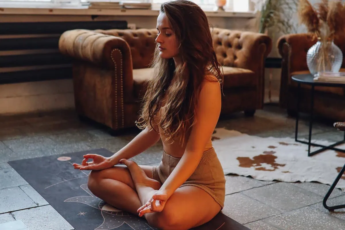 Khechari Mudra Benefits - Classic Yoga