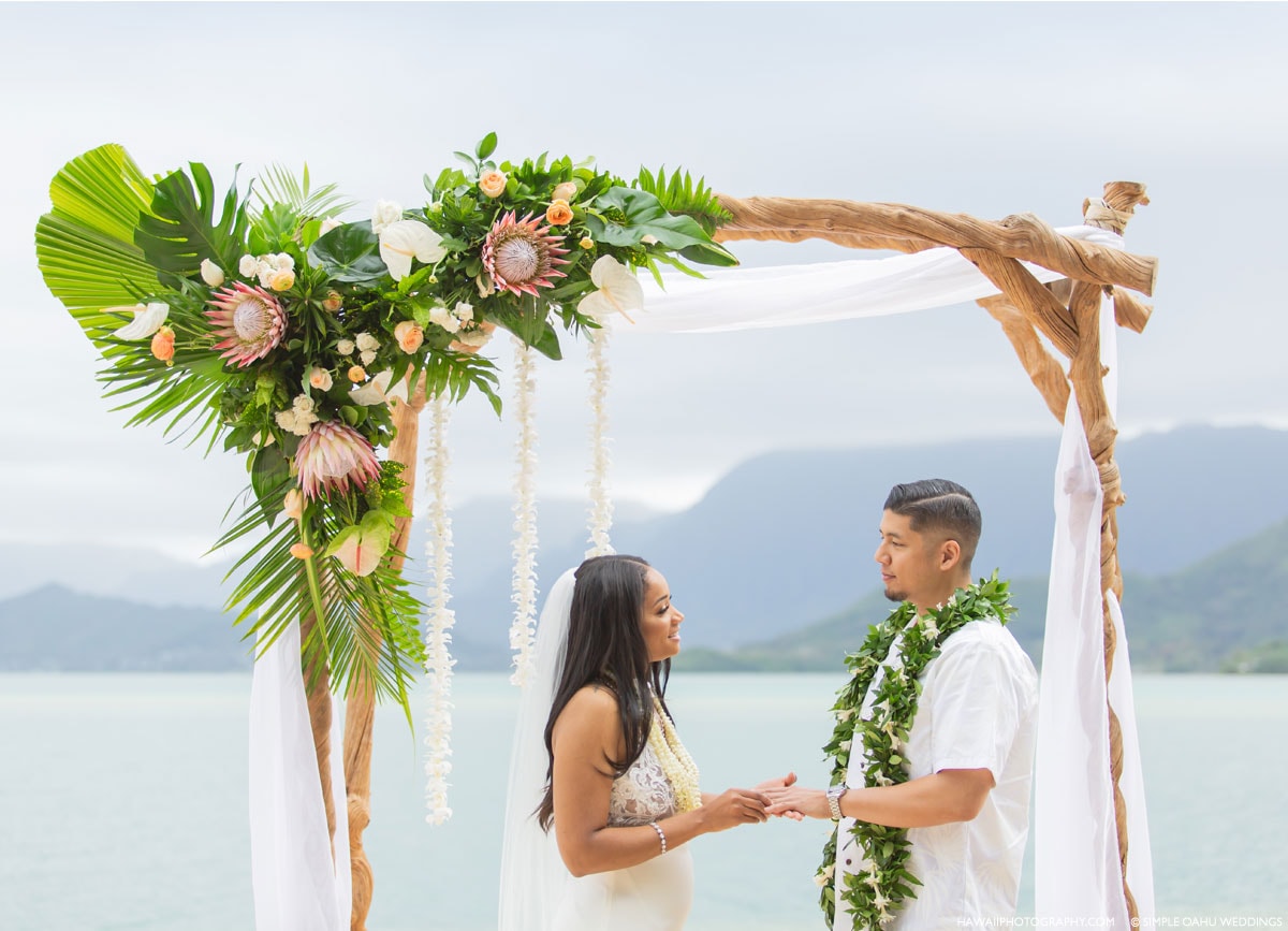 Simple Oahu Wedding - Oahu - Hawaii Photography