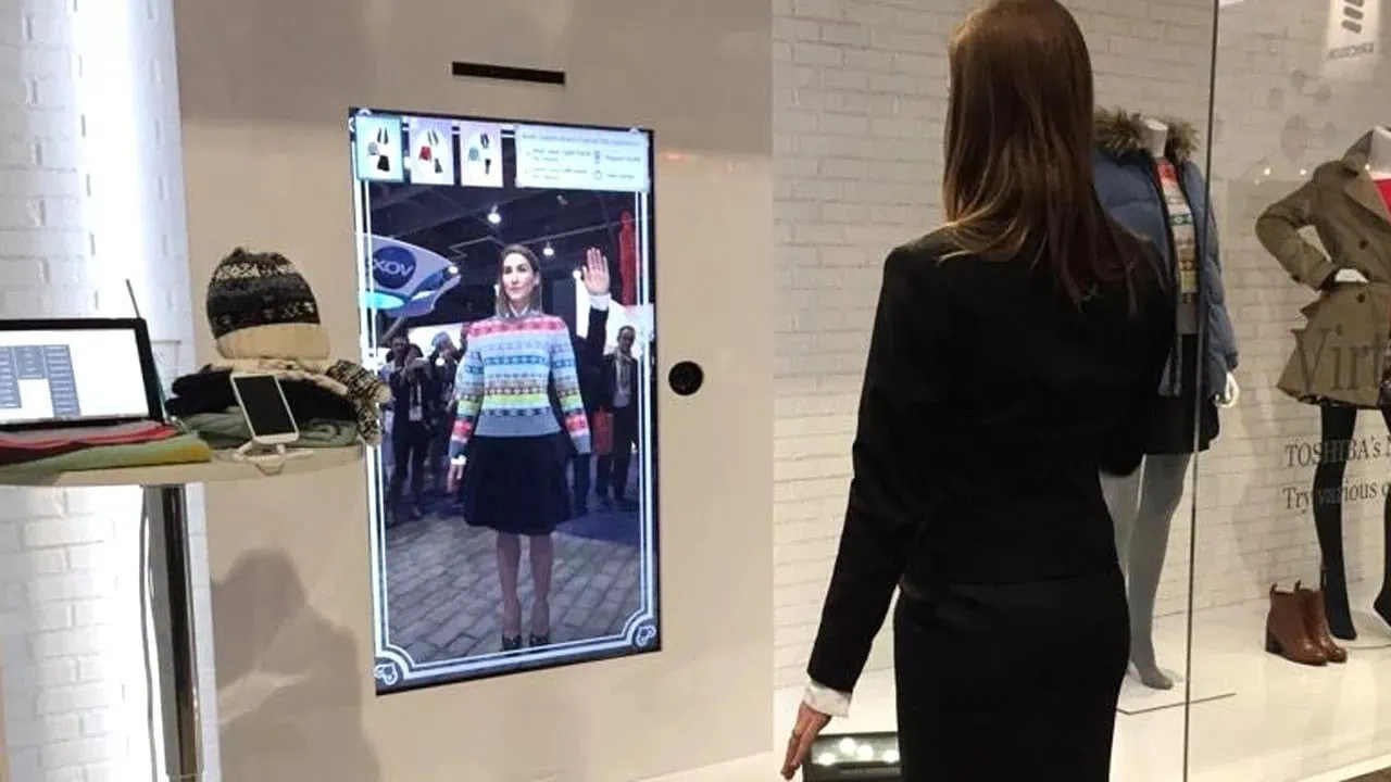 Augmented Reality (AR) in Fashion - Everything that You Need to Know
