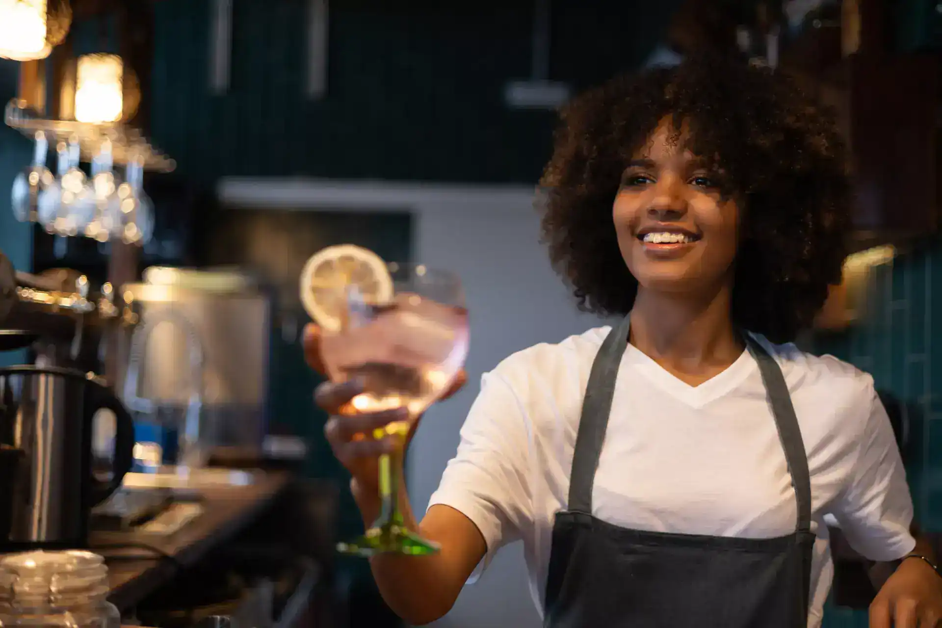 The Ultimate Guide to Vodka Cocktails: Recipes, Tips, Classic Drinks