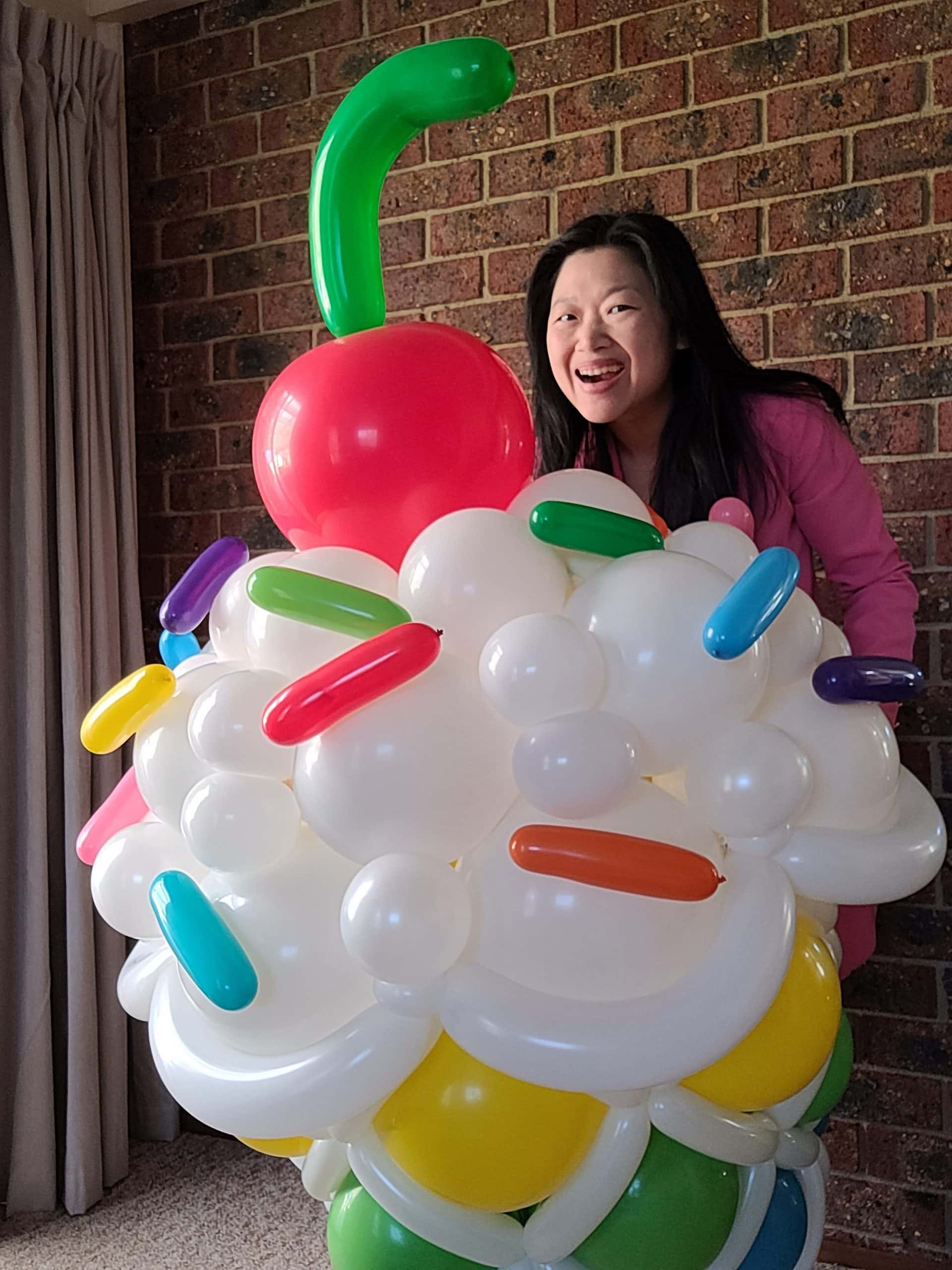 Homepage - Balloon twisting! Giggly Wiggly Balloons