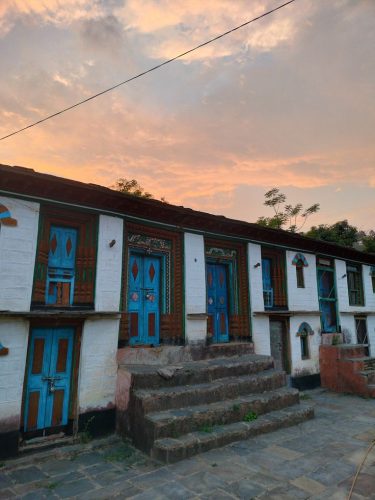 Trending Village House India Designs: Traditional Yet Stylish