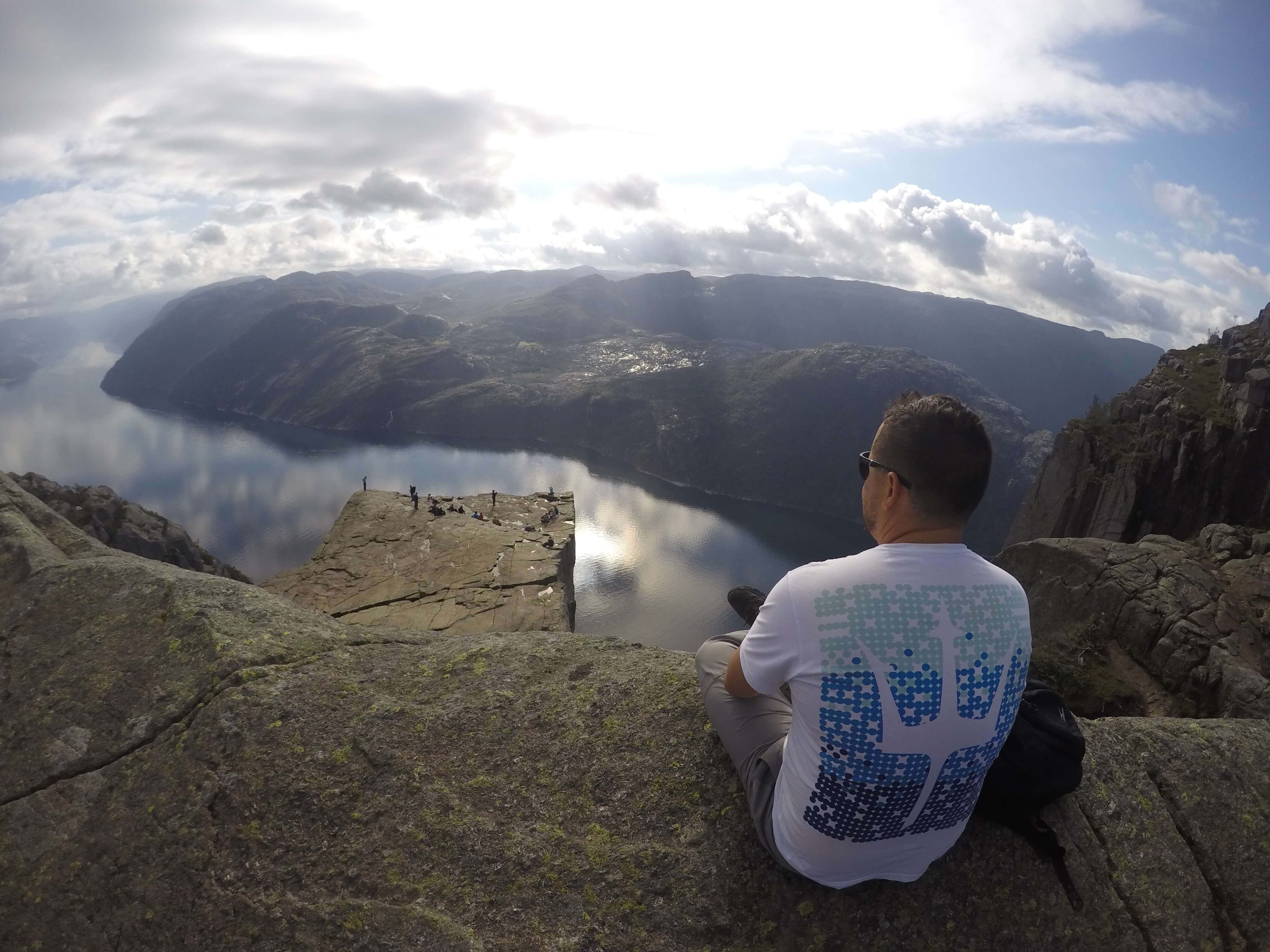 Preikestolen: conheça um dos trekking mais acessíveis e bonitos da ...
