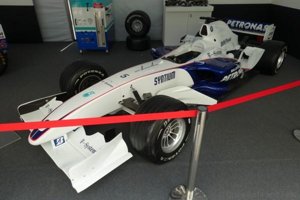 Petronas Shows Their Historical F1 Car Liveries @ Suria KLCC