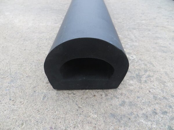 D Section - Extruded SBR Rubber Bumper 2500mm x 100mm x 85mm