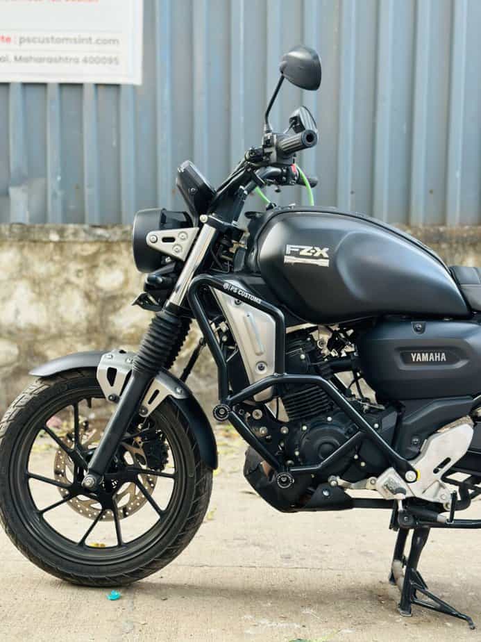 Yamaha FZ X Crash Guard with Sliders – PS Customs International
