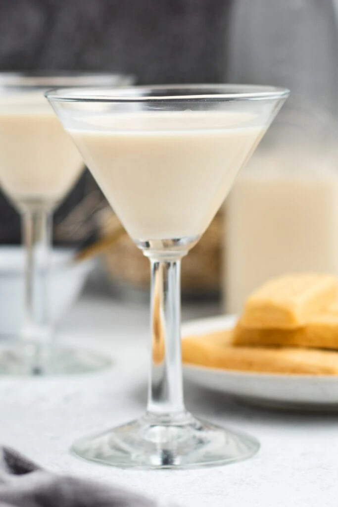 Atholl Brose - Whisky Cocktail Recipe - Scottish Scran