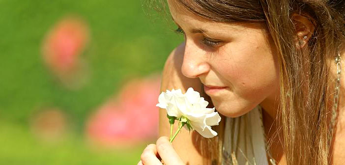 Sniff study suggests humans can distinguish more than 1 trillion scents