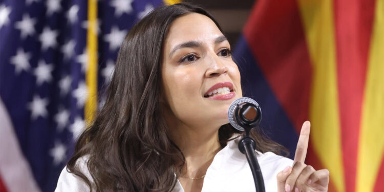 Scientists revisit Solomon Asch's classic conformity experiments -- and ...