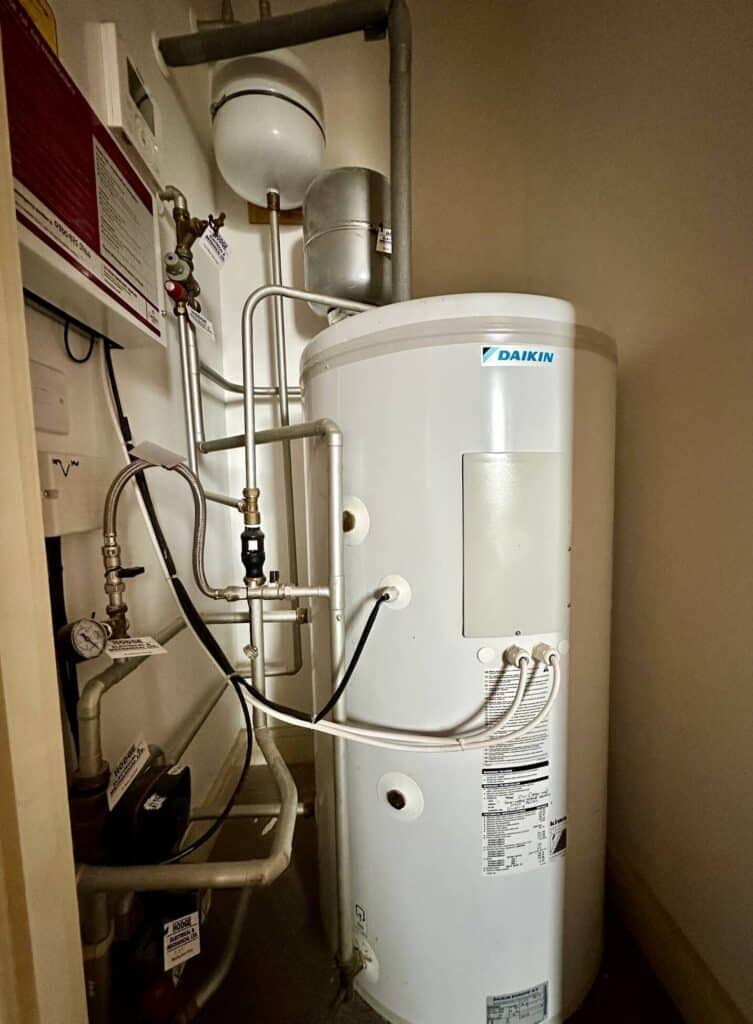 Daikin Heat Pump Problems: Troubleshooting Tips and Solutions - Home In ...