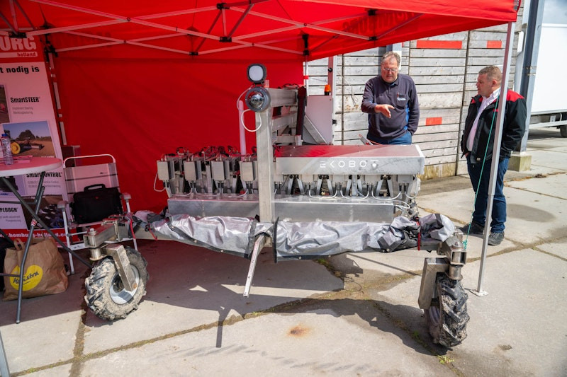 Ekobot weeding robot with variable ground clearance - Future Farming