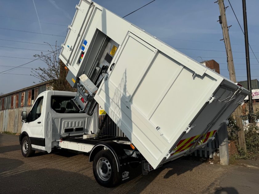 FORD TRANSIT TIPPER WITH BIN LIFT - Tipmaster