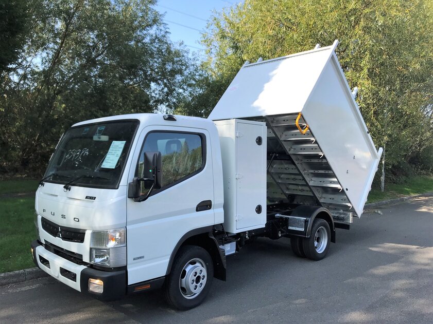 FUSO CANTER ARB TIPPER AND TOOLBOX - Tipmaster