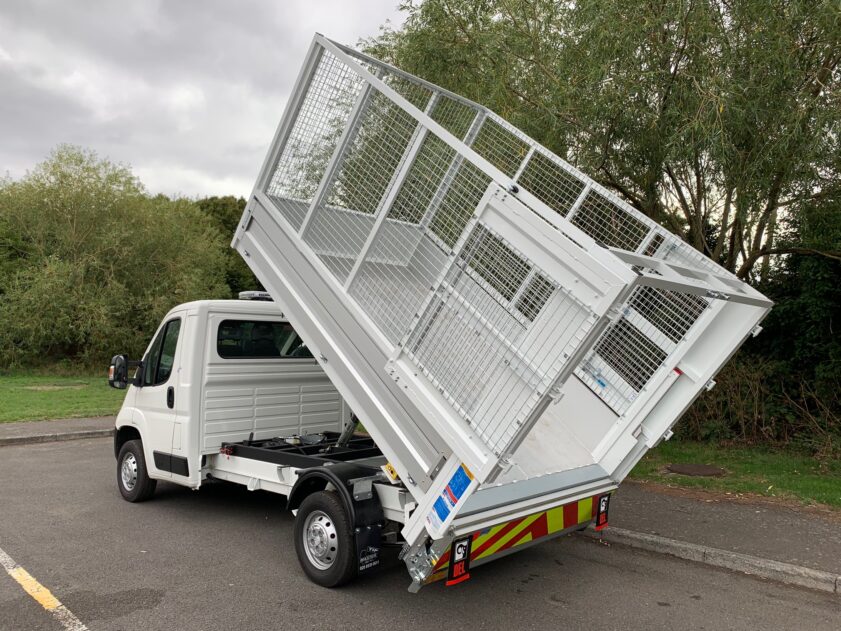 CITROEN RELAY CAGED TIPPER WITH TAIL LIFT - Tipmaster