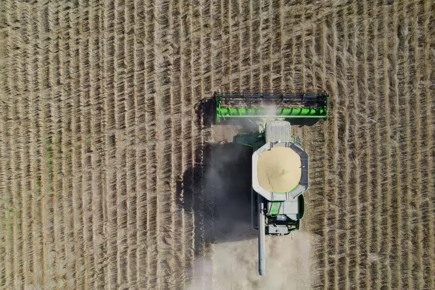 Combine Cover Crop Seeder boosts yields in Virginia fields