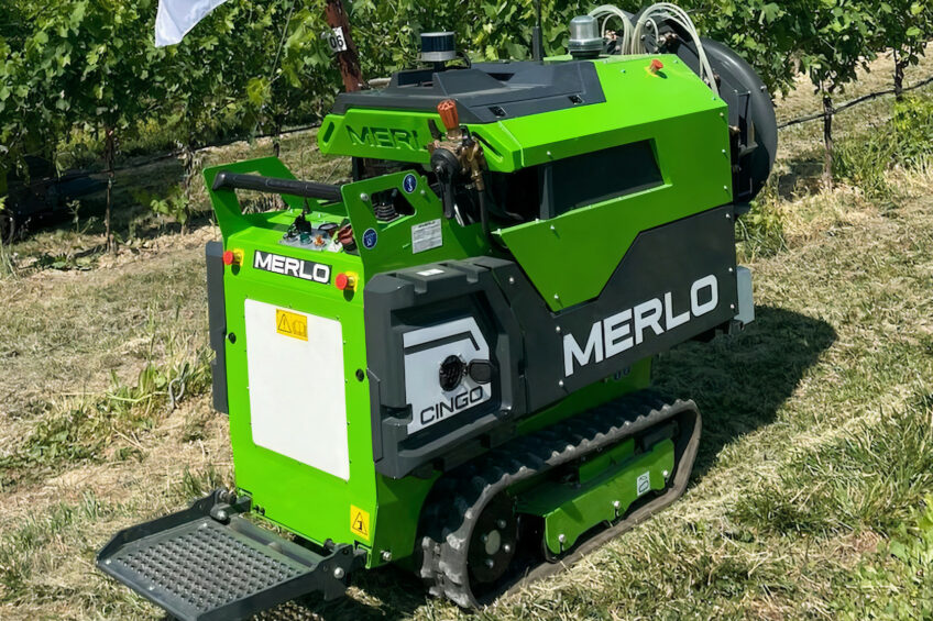 Merlo Spa unveils autonomous electric robot sprayer for specialized ...