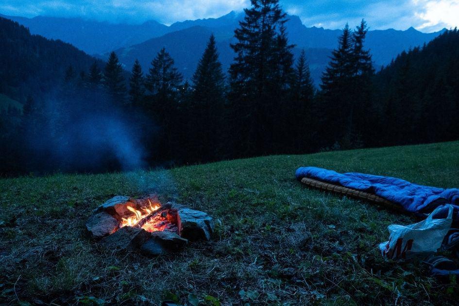 Your Guide to the Best Lightweight Backpacking Quilts - 2023