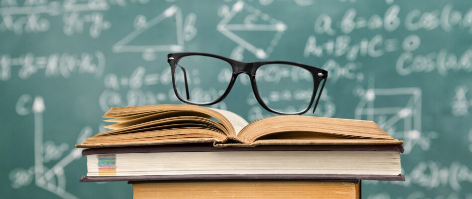 Top 10 FCE Books to Study (Download PDF) | B2 First (FCE)